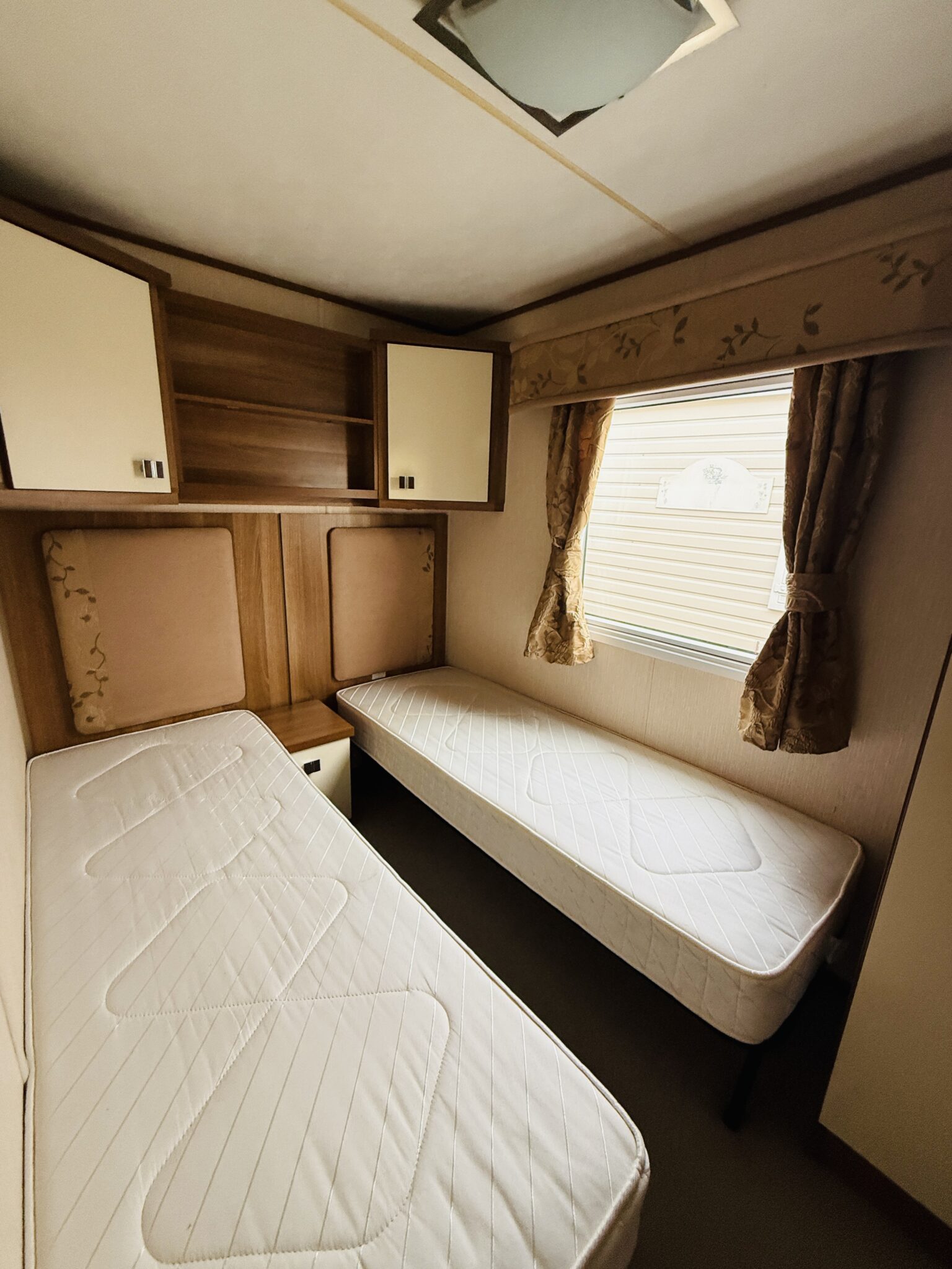 ABI Connoisseur- SOLD - Pembrokeshire & South Wales - Off-Site Statics
